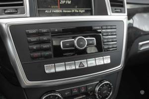 Melns Mercedes-Benz ML 350 2012 Viļņa, ar dzinēja tilpumu 2.99 L un nobraukumu 323 tūkst. km par 11900 €, foto 22 vietnē AUTOMOTO.COM.LV