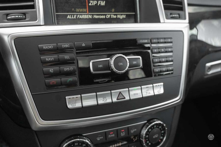 Melns Mercedes-Benz ML 350 2012 Viļņa, ar dzinēja tilpumu 2.99 L un nobraukumu 323 tūkst. km par 11900 €, foto 22 vietnē AUTOMOTO.COM.LV