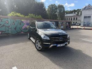 Черный Мерседес МЛ 350 2012 в Кедайняй, объемом двигателя 2.99 л и пробегом 265 тыс. км за 13500 €, фото 9 на AUTOMOTO.COM.LV