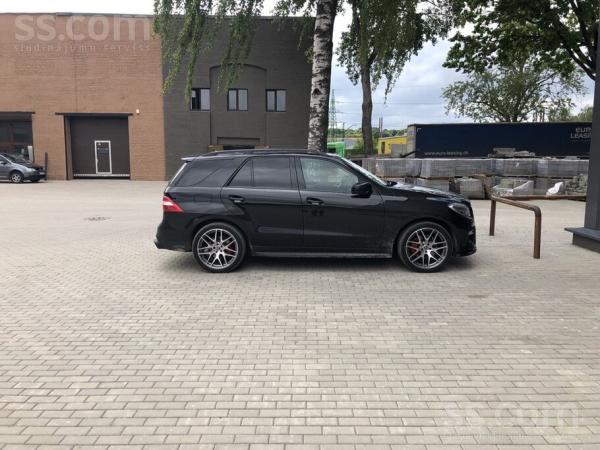 Melns Mercedes-Benz ML 350 2013 Rīga, ar dzinēja tilpumu 3.00 L un nobraukumu 253 tūkst. km par 26900 €, foto 7 vietnē AUTOMOTO.COM.LV