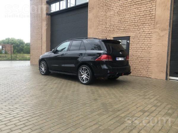 Melns Mercedes-Benz ML 350 2013 Rīga, ar dzinēja tilpumu 3.00 L un nobraukumu 253 tūkst. km par 26900 €, foto 9 vietnē AUTOMOTO.COM.LV
