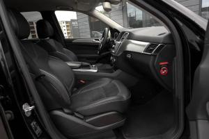 Melns Mercedes-Benz ML 350 2013 Jelgava, ar dzinēja tilpumu 3.00 L un nobraukumu 220 tūkst. km par 15450 €, foto 10 vietnē AUTOMOTO.COM.LV