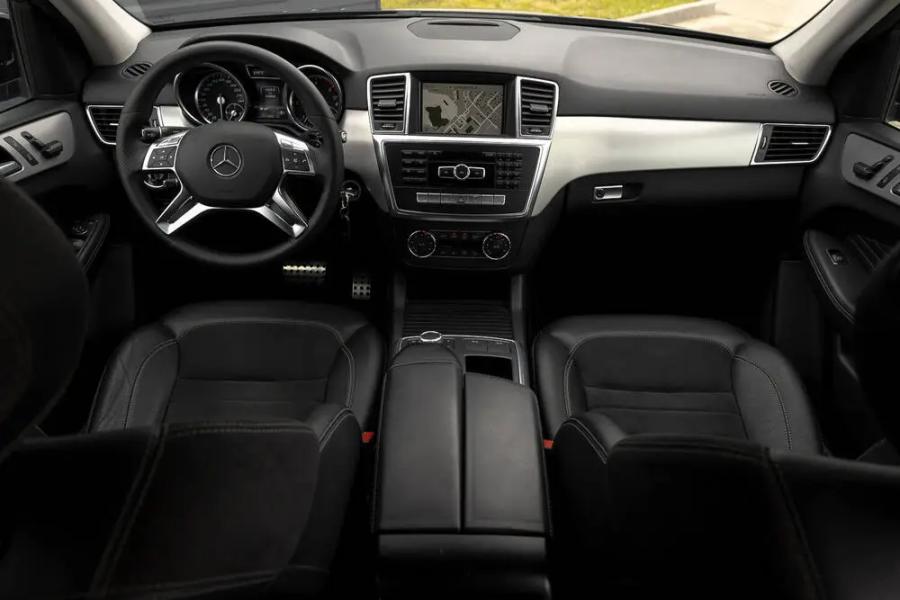 Melns Mercedes-Benz ML 350 2013 Jelgava, ar dzinēja tilpumu 3.00 L un nobraukumu 220 tūkst. km par 15450 €, foto 14 vietnē AUTOMOTO.COM.LV