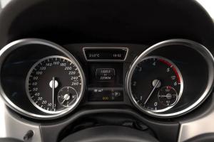 Melns Mercedes-Benz ML 350 2013 Jelgava, ar dzinēja tilpumu 3.00 L un nobraukumu 220 tūkst. km par 15450 €, foto 18 vietnē AUTOMOTO.COM.LV