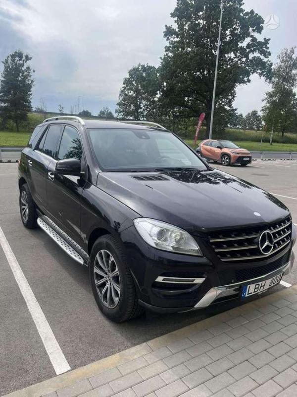 Melns Mercedes-Benz ML 350 2013 Kauņa, ar dzinēja tilpumu 2.99 L un nobraukumu 344 tūkst. km par 11490 €, foto 2 vietnē AUTOMOTO.COM.LV