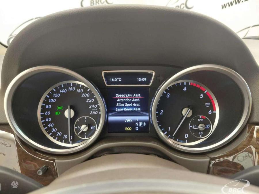 Black Mercedes-Benz ML 350 2013 in Vilnius, with an engine capacity of 2.99 L and mileage of 267 thousand km for 12500 €, photo 20 on AUTOMOTO.COM.LV