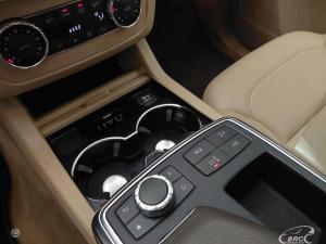 Black Mercedes-Benz ML 350 2013 in Vilnius, with an engine capacity of 2.99 L and mileage of 267 thousand km for 12500 €, photo 26 on AUTOMOTO.COM.LV