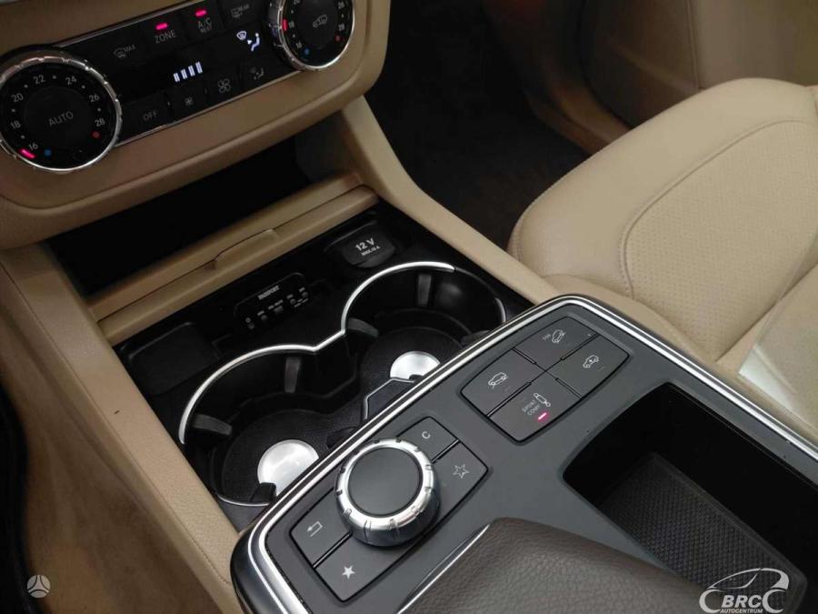 Black Mercedes-Benz ML 350 2013 in Vilnius, with an engine capacity of 2.99 L and mileage of 267 thousand km for 12500 €, photo 26 on AUTOMOTO.COM.LV