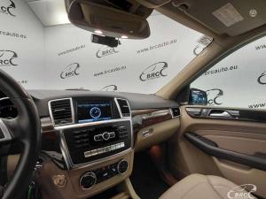 Black Mercedes-Benz ML 350 2013 in Vilnius, with an engine capacity of 2.99 L and mileage of 267 thousand km for 12500 €, photo 27 on AUTOMOTO.COM.LV