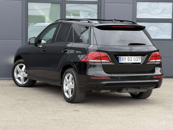 Melns Mercedes-Benz ML 350 2013 Jonava, ar dzinēja tilpumu 2.99 L un nobraukumu 300 tūkst. km par 13550 €, foto 6 vietnē AUTOMOTO.COM.LV