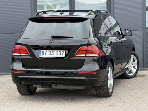 Melns Mercedes-Benz ML 350 2013 Jonava, ar dzinēja tilpumu 2.99 L un nobraukumu 300 tūkst. km par 13550 €, foto 10 vietnē AUTOMOTO.COM.LV
