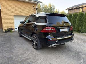 Melns Mercedes-Benz ML 350 2013 Viļņa, ar dzinēja tilpumu 3.50 L un nobraukumu 209 tūkst. km par 13500 €, foto 8 vietnē AUTOMOTO.COM.LV