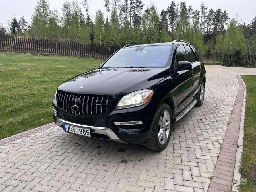 Melns Mercedes-Benz ML 350 2013 Viļņa, ar dzinēja tilpumu 0.00 L un nobraukumu 346 tūkst. km par 10500 €, foto 1 vietnē AUTOMOTO.COM.LV