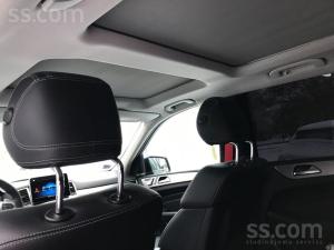 Черный Мерседес МЛ 350 2013 в Рига, объемом двигателя 3.00 л и пробегом 280 тыс. км за 26900 €, фото 12 на AUTOMOTO.COM.LV