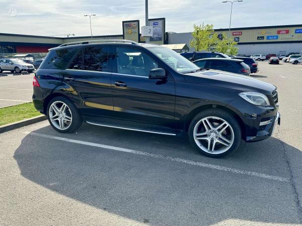 Melns Mercedes-Benz ML 350 2014 Viļņa, ar dzinēja tilpumu 2.99 L un nobraukumu 400 tūkst. km par 14700 €, foto 1 vietnē AUTOMOTO.COM.LV