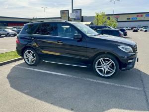 Black Mercedes-Benz ML 350 2014 in Vilnius, with an engine capacity of 2.99 L and mileage of 400 thousand km for 14700 €, photo  on AUTOMOTO.COM.LV