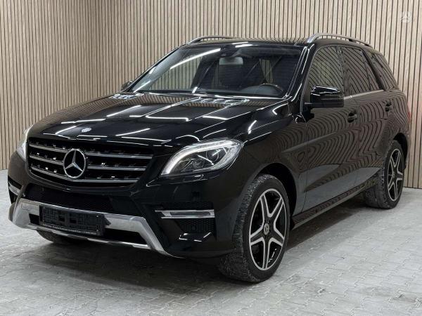 Black Mercedes-Benz ML 350 2014 in Marijampole, with an engine capacity of 2.99 L and mileage of 231 thousand km for 16850 €, photo 5 on AUTOMOTO.COM.LV