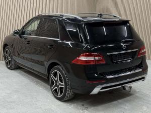 Melns Mercedes-Benz ML 350 2014 Marijampole, ar dzinēja tilpumu 2.99 L un nobraukumu 231 tūkst. km par 16850 €, foto 11 vietnē AUTOMOTO.COM.LV