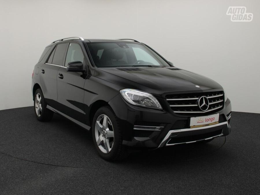 Melns Mercedes-Benz ML 350 2014 Viļņa, ar dzinēja tilpumu 3.00 L un nobraukumu 203 tūkst. km par 18999 €, foto 10 vietnē AUTOMOTO.COM.LV