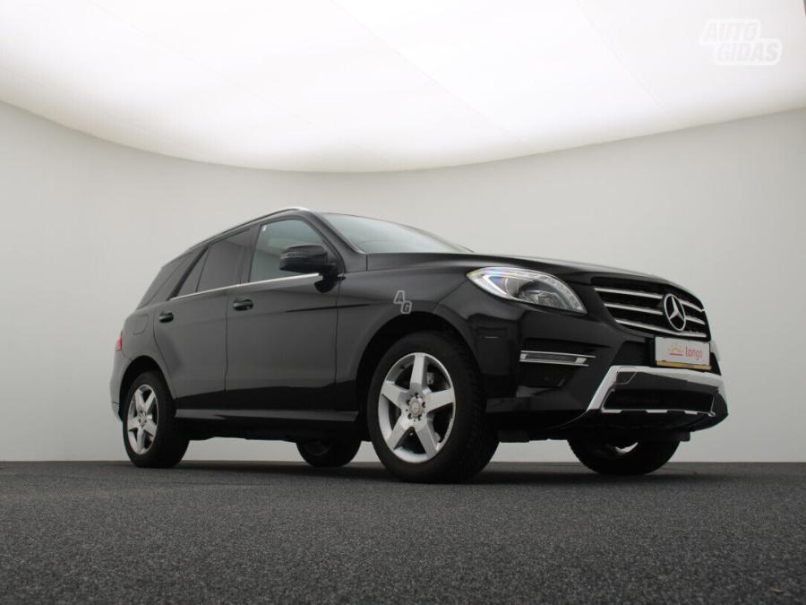 Melns Mercedes-Benz ML 350 2014 Viļņa, ar dzinēja tilpumu 3.00 L un nobraukumu 203 tūkst. km par 18999 €, foto 11 vietnē AUTOMOTO.COM.LV