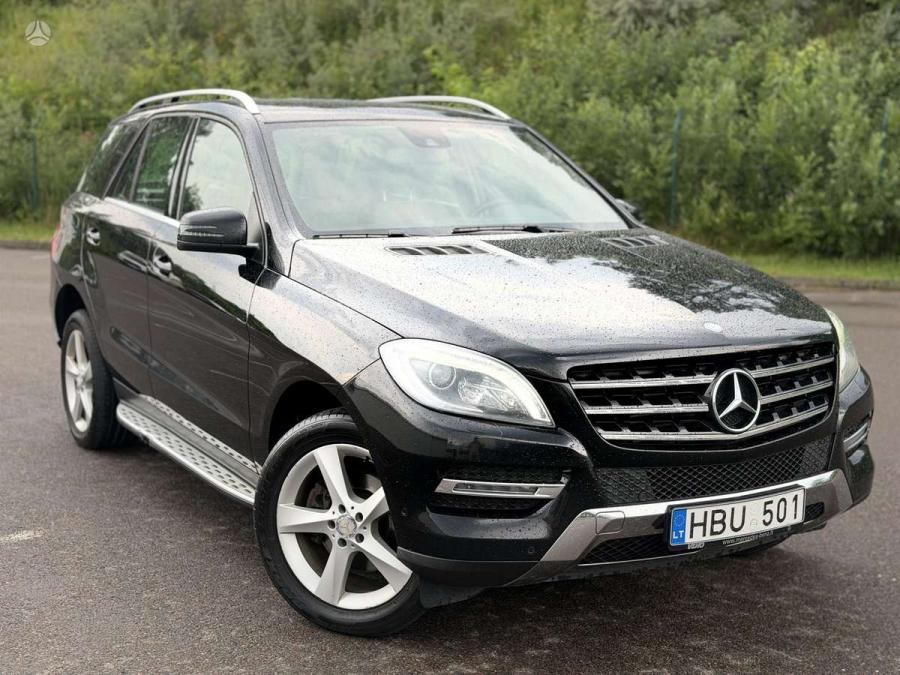 Melns Mercedes-Benz ML 350 2014 Viļņa, ar dzinēja tilpumu 2.99 L un nobraukumu 347 tūkst. km par 11900 €, foto 1 vietnē AUTOMOTO.COM.LV