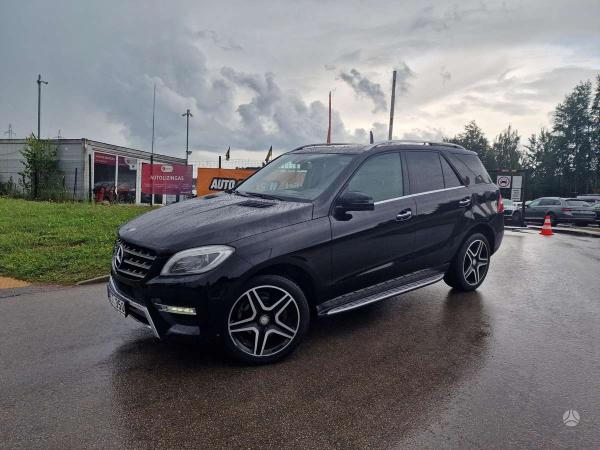 Melns Mercedes-Benz ML 350 2014 Kauņa, ar dzinēja tilpumu 2.99 L un nobraukumu 234 tūkst. km par 13990 €, foto 1 vietnē AUTOMOTO.COM.LV