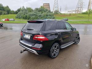 Black Mercedes-Benz ML 350 2014 in Kaunas, with an engine capacity of 2.99 L and mileage of 234 thousand km for 13990 €, photo 8 on AUTOMOTO.COM.LV