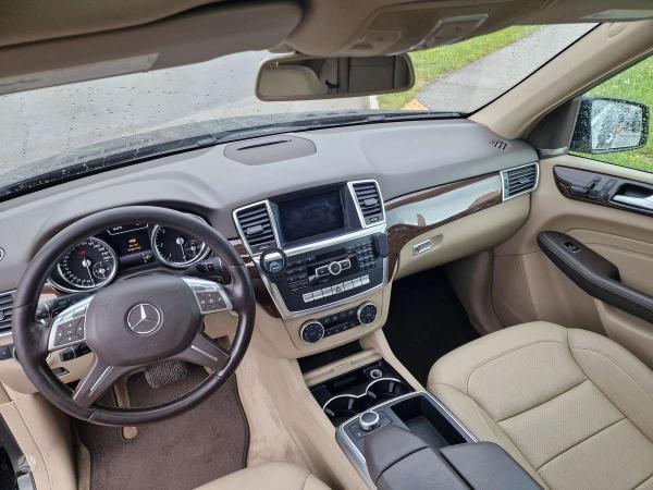 Melns Mercedes-Benz ML 350 2014 Kauņa, ar dzinēja tilpumu 2.99 L un nobraukumu 234 tūkst. km par 13990 €, foto 10 vietnē AUTOMOTO.COM.LV