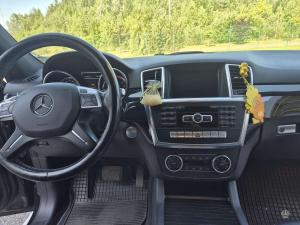 Black Mercedes-Benz ML 350 2014 in Vilnius, with an engine capacity of 2.99 L and mileage of 250 thousand km for 11999 €, photo 11 on AUTOMOTO.COM.LV