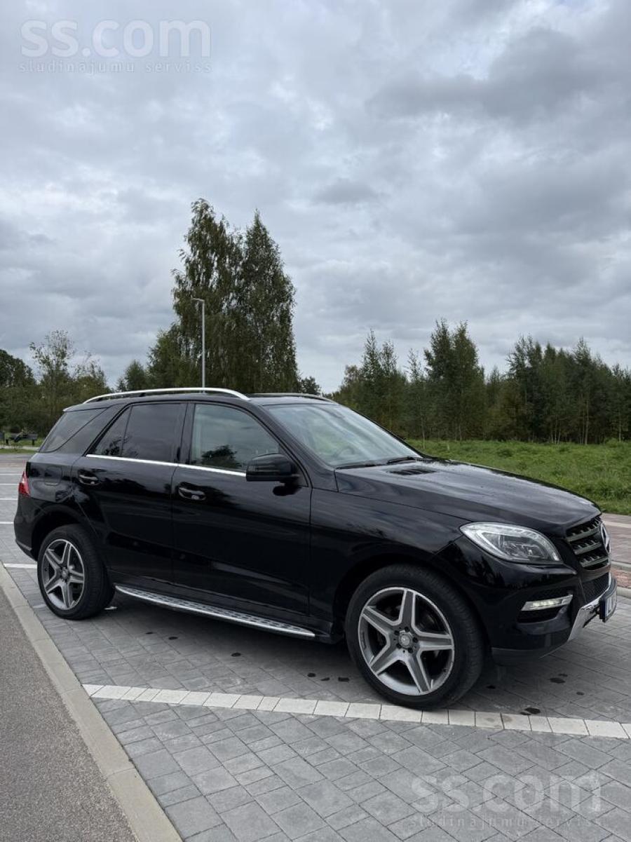 Melns Mercedes-Benz ML 350 2014 Jelgava, ar dzinēja tilpumu 3.00 L un nobraukumu 350 tūkst. km par 13990 €, foto 11 vietnē AUTOMOTO.COM.LV
