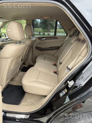Melns Mercedes-Benz ML 350 2014 Jelgava, ar dzinēja tilpumu 3.00 L un nobraukumu 350 tūkst. km par 13990 €, foto 13 vietnē AUTOMOTO.COM.LV