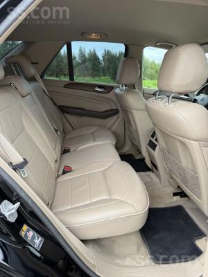 Melns Mercedes-Benz ML 350 2014 Jelgava, ar dzinēja tilpumu 3.00 L un nobraukumu 350 tūkst. km par 13990 €, foto 14 vietnē AUTOMOTO.COM.LV