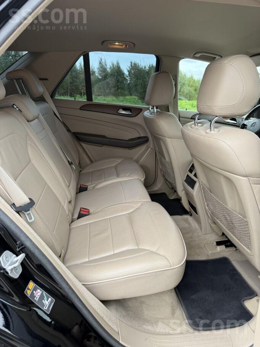 Melns Mercedes-Benz ML 350 2014 Jelgava, ar dzinēja tilpumu 3.00 L un nobraukumu 350 tūkst. km par 13990 €, foto 14 vietnē AUTOMOTO.COM.LV