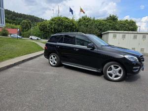 Melns Mercedes-Benz ML 350 2015 Viļņa, ar dzinēja tilpumu 2.99 L un nobraukumu 252 tūkst. km par 17000 €, foto 6 vietnē AUTOMOTO.COM.LV