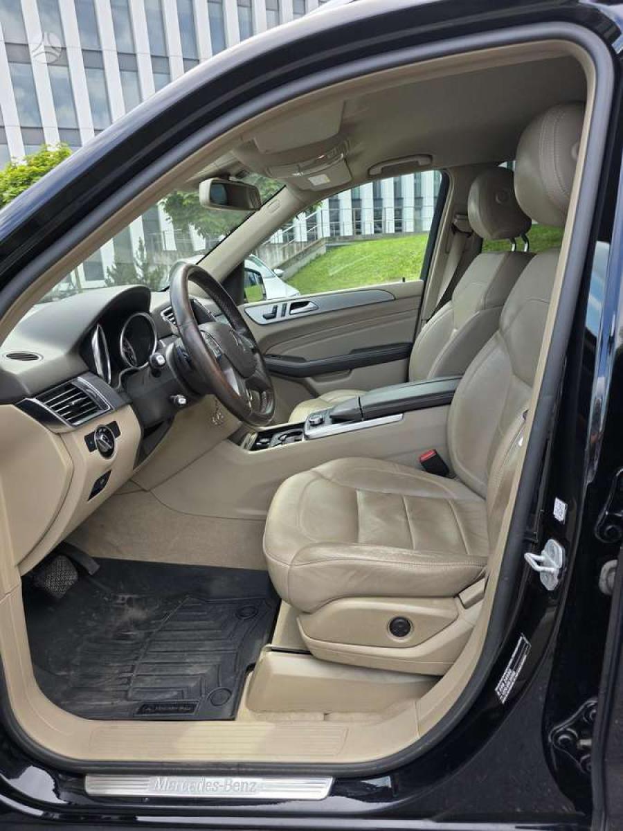 Melns Mercedes-Benz ML 350 2015 Viļņa, ar dzinēja tilpumu 2.99 L un nobraukumu 252 tūkst. km par 17000 €, foto 15 vietnē AUTOMOTO.COM.LV