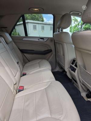Melns Mercedes-Benz ML 350 2015 Viļņa, ar dzinēja tilpumu 2.99 L un nobraukumu 252 tūkst. km par 17000 €, foto 22 vietnē AUTOMOTO.COM.LV