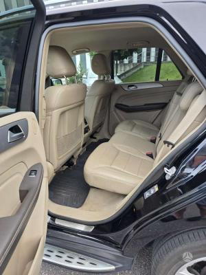 Melns Mercedes-Benz ML 350 2015 Viļņa, ar dzinēja tilpumu 2.99 L un nobraukumu 252 tūkst. km par 17000 €, foto 25 vietnē AUTOMOTO.COM.LV