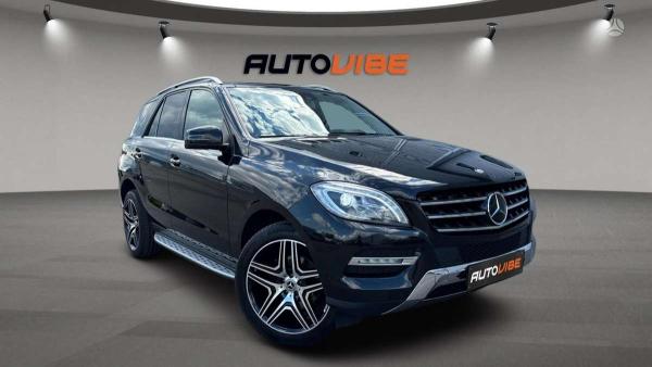 Melns Mercedes-Benz ML 350 2015 Viļņa, ar dzinēja tilpumu 2.99 L un nobraukumu 133 tūkst. km par 17900 €, foto 3 vietnē AUTOMOTO.COM.LV