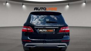 Black Mercedes-Benz ML 350 2015 in Vilnius, with an engine capacity of 2.99 L and mileage of 133 thousand km for 17900 €, photo 6 on AUTOMOTO.COM.LV