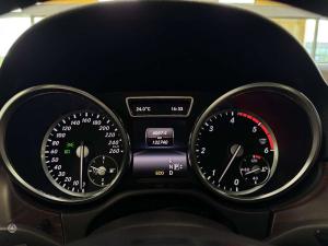 Black Mercedes-Benz ML 350 2015 in Vilnius, with an engine capacity of 2.99 L and mileage of 133 thousand km for 17900 €, photo 12 on AUTOMOTO.COM.LV