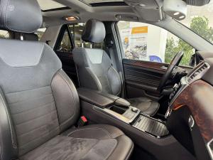 Black Mercedes-Benz ML 350 2015 in Vilnius, with an engine capacity of 2.99 L and mileage of 133 thousand km for 17900 €, photo 21 on AUTOMOTO.COM.LV