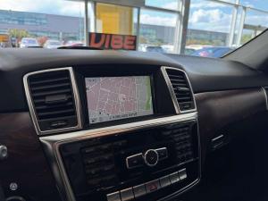 Black Mercedes-Benz ML 350 2015 in Vilnius, with an engine capacity of 2.99 L and mileage of 133 thousand km for 17900 €, photo 30 on AUTOMOTO.COM.LV