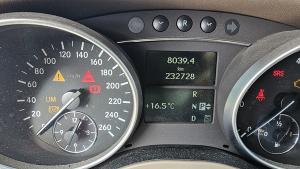 Черный Мерседес МЛ 350 2006 в Таллин, объемом двигателя 0.00 л и пробегом 233 тыс. км за 4700 €, фото  на AUTOMOTO.COM.LV