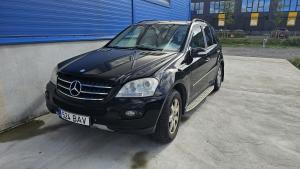 Черный Мерседес МЛ 350 2006 в Таллин, объемом двигателя 0.00 л и пробегом 233 тыс. км за 4700 €, фото 11 на AUTOMOTO.COM.LV