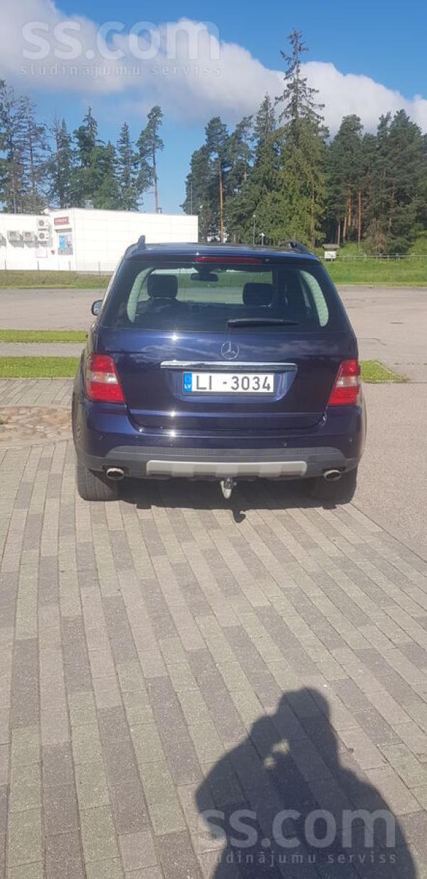 Zils Mercedes-Benz ML 350 2007 Ogre, ar dzinēja tilpumu 3.00 L un nobraukumu 314 tūkst. km par 6000 €, foto 2 vietnē AUTOMOTO.COM.LV