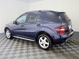 Zils Mercedes-Benz ML 350 2007 Tallina, ar dzinēja tilpumu 3.50 L un nobraukumu 234 tūkst. km par 1999 €, foto 5 vietnē AUTOMOTO.COM.LV