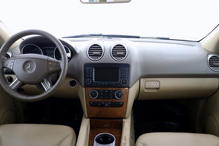 Zils Mercedes-Benz ML 350 2007 Tallina, ar dzinēja tilpumu 3.50 L un nobraukumu 234 tūkst. km par 1999 €, foto 13 vietnē AUTOMOTO.COM.LV