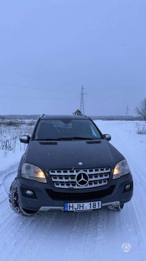 Blue Mercedes-Benz ML 350 2010 in Vilnius, with an engine capacity of 2.99 L and mileage of 307 thousand km for 6100 €, photo  on AUTOMOTO.COM.LV
