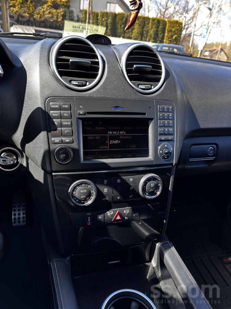 Blue Mercedes-Benz ML 350 2010 in Riga, with an engine capacity of 3.00 L and mileage of 275 thousand km for 9300 €, photo 9 on AUTOMOTO.COM.LV