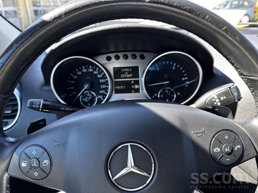 Blue Mercedes-Benz ML 350 2010 in Riga, with an engine capacity of 3.00 L and mileage of 275 thousand km for 9300 €, photo 10 on AUTOMOTO.COM.LV